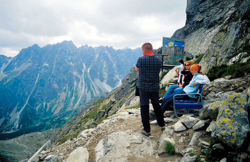 Anstehen am Klo Foto & Bild | europe, slovakia, hungary & slovakia ...