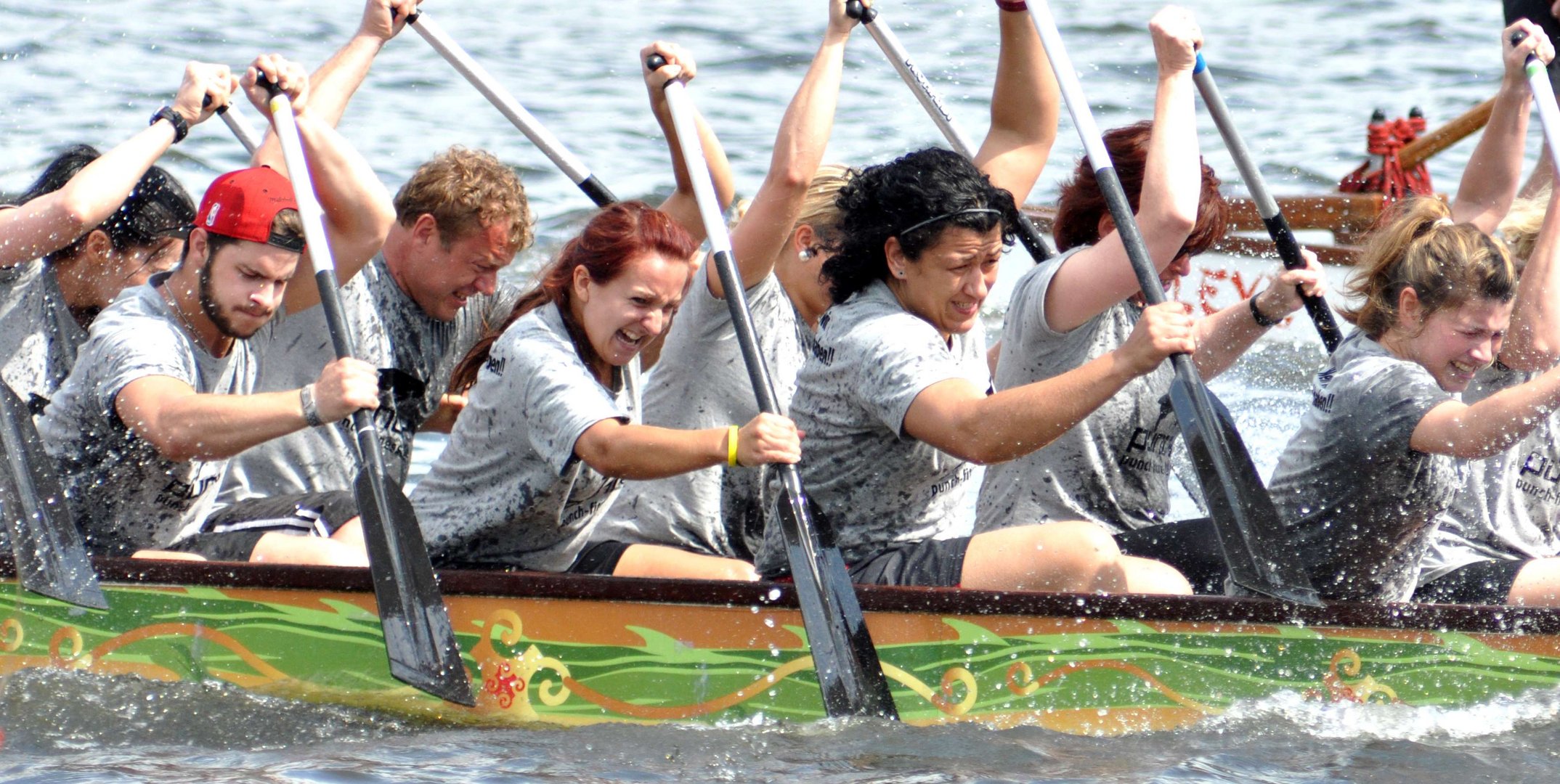 Anstrengung ins Gesicht geschrieben Foto & Bild | sport, segel- surf ...