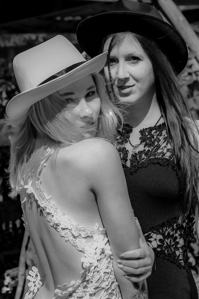 Antonia & Yasmin Foto & Bild | erwachsene, zwei menschen, mehrere menschen Bilder auf fotocommunity