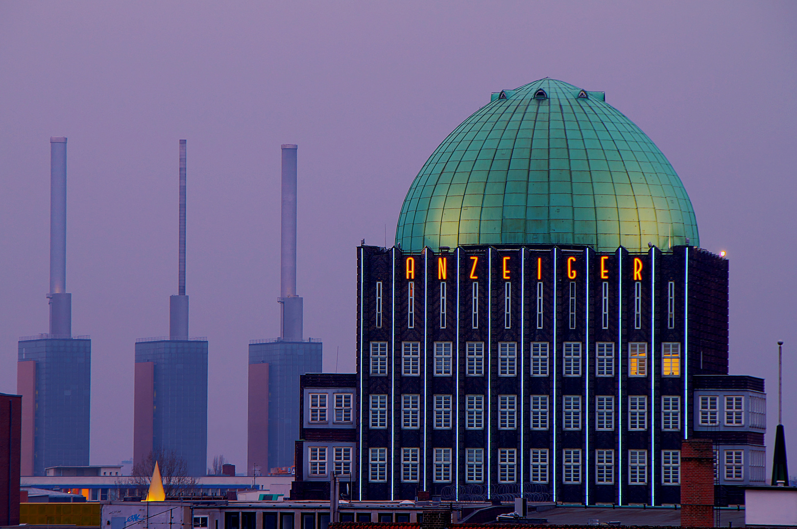 Anzeiger Hochhaus Foto & Bild | deutschland, europe, niedersachsen ...