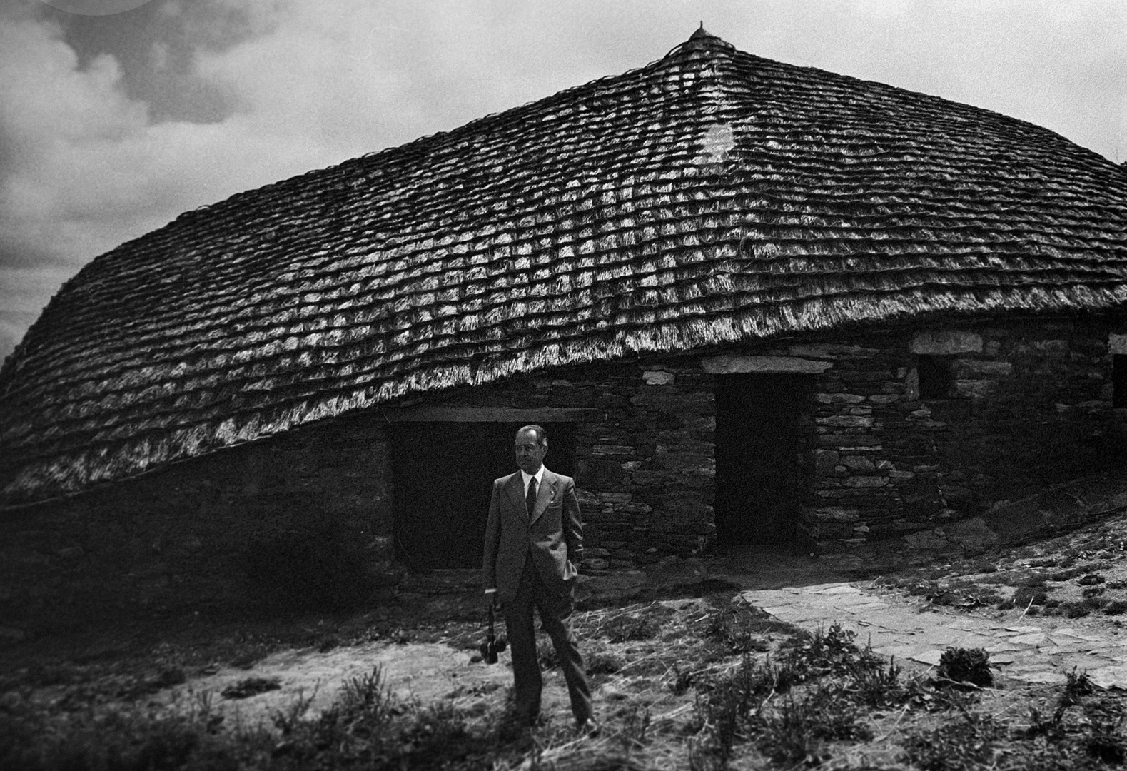 Año 1.975 - IGNACIO BARCELÓ Y LA PALLOZA Imagen & Foto | europe, spain, galizien & asturien ...