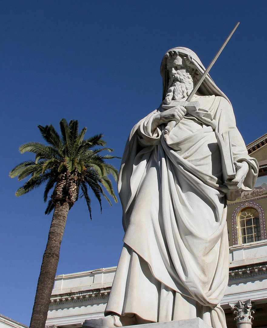 Apostel Paulus mit Schwert Foto & Bild | italy, world, kirche Bilder ...