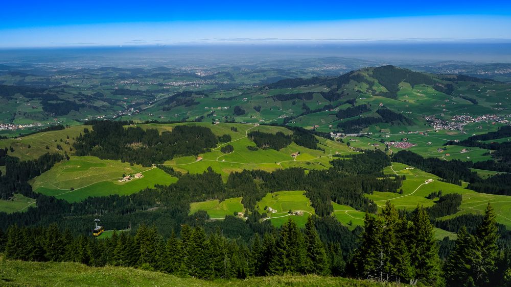 Appenzell Foto & Bild | landschaft, bus & nahverkehr, berge Bilder auf ...