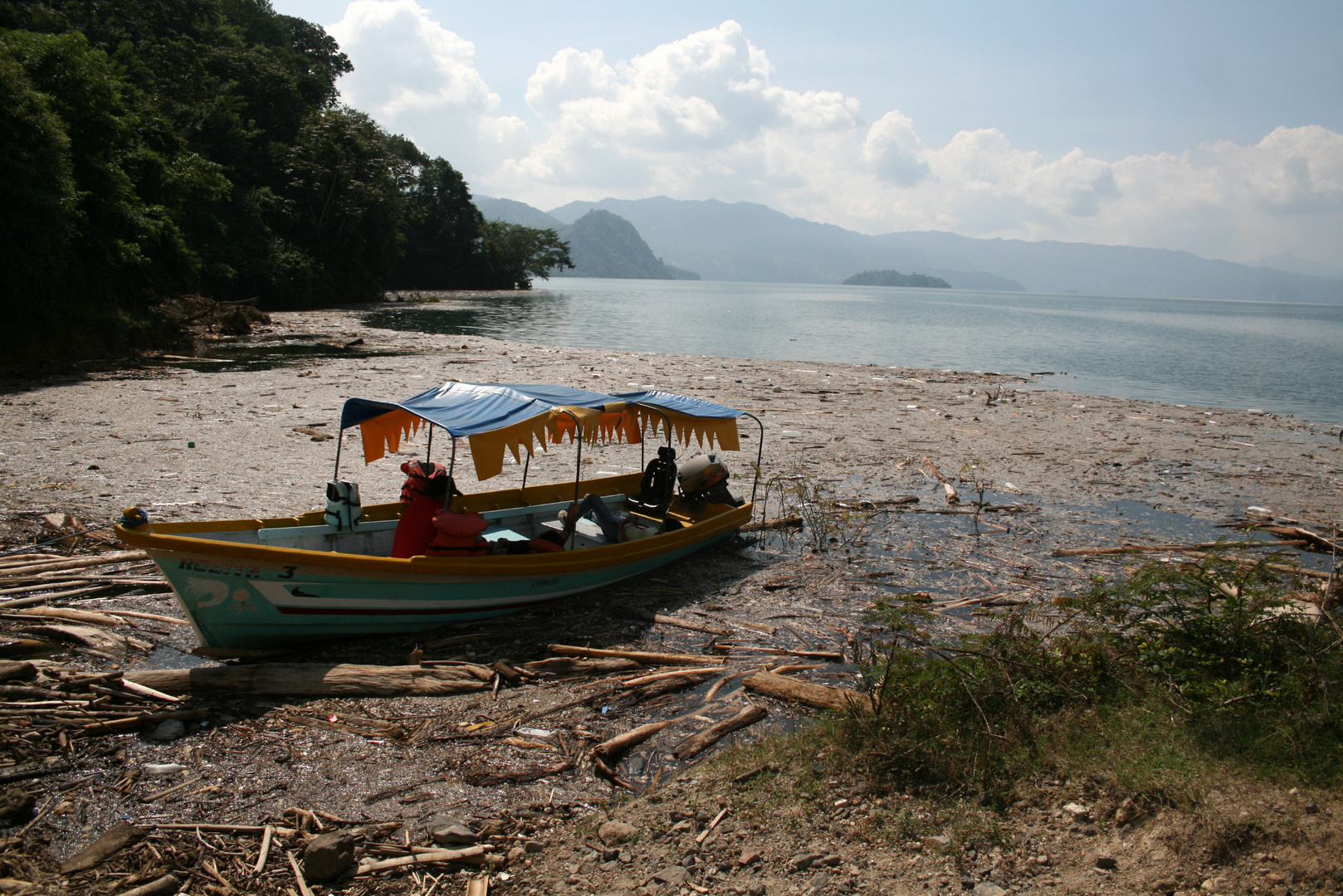 Apulo despues de la lluvia, El Salvador Imagen & Foto | paisajes, elmer ...
