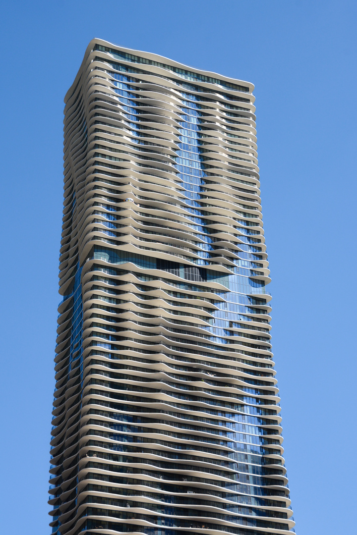 Aqua Tower Foto & Bild | north america, united states, midwest Bilder ...