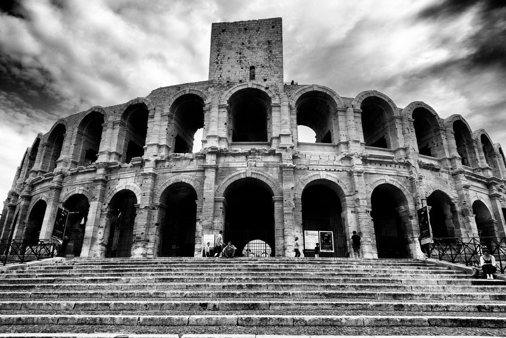 Arles, anfiteatro romano Foto % Immagini| fotos, italy, photography ...