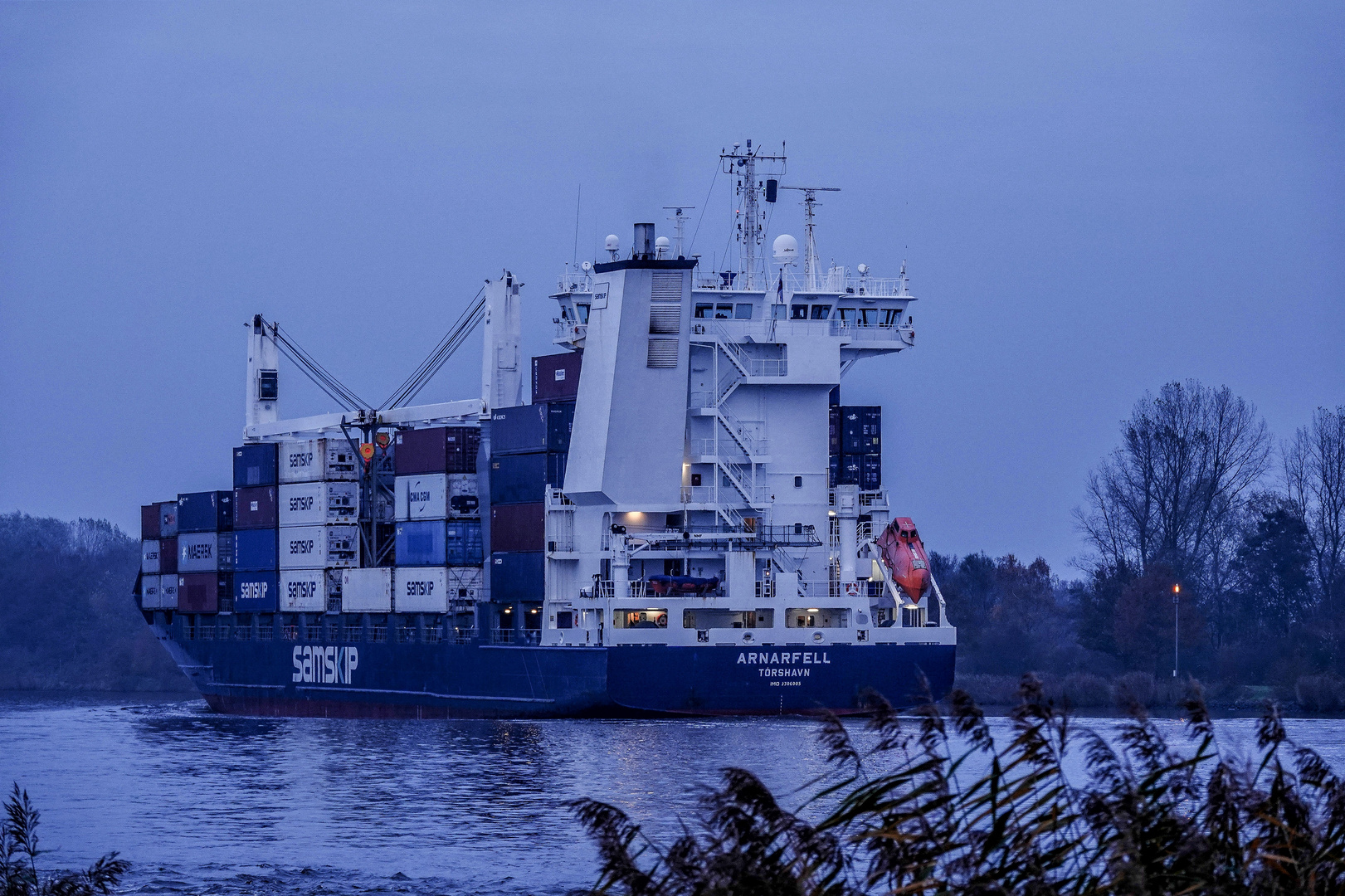 " ARNARFELL " Foto & Bild | kanal, motive, schleswig-holstein Bilder ...