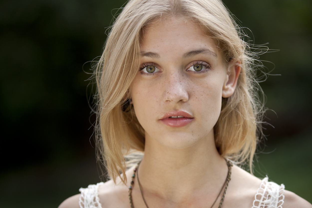 Arseniya Foto & Bild | portrait, portrait frauen, outdoor Bilder auf ...