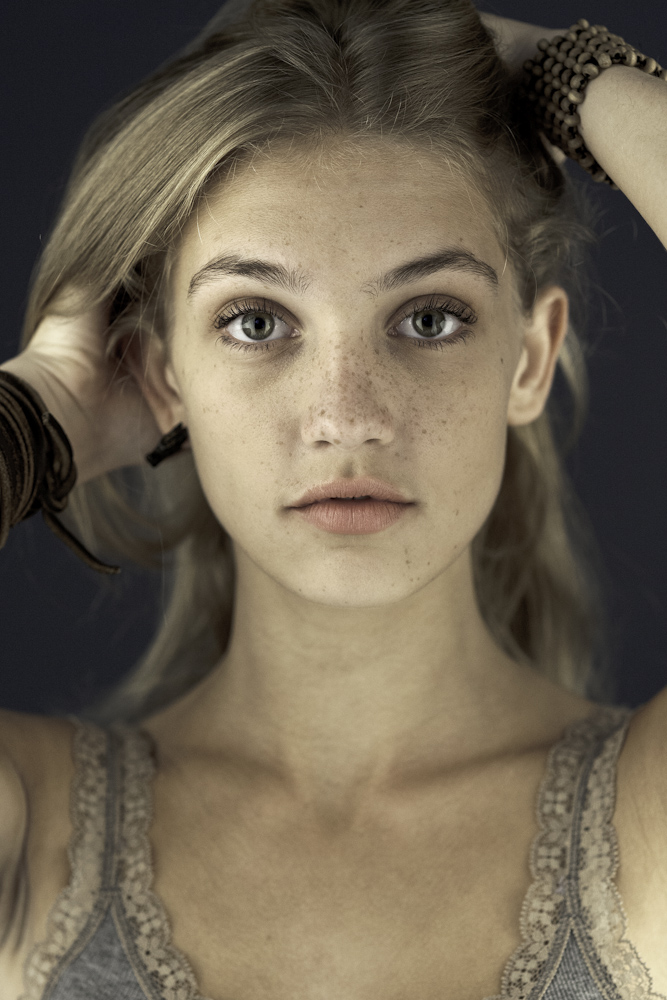 Arseniya Portrait Foto & Bild | portrait, portrait frauen, studio ...