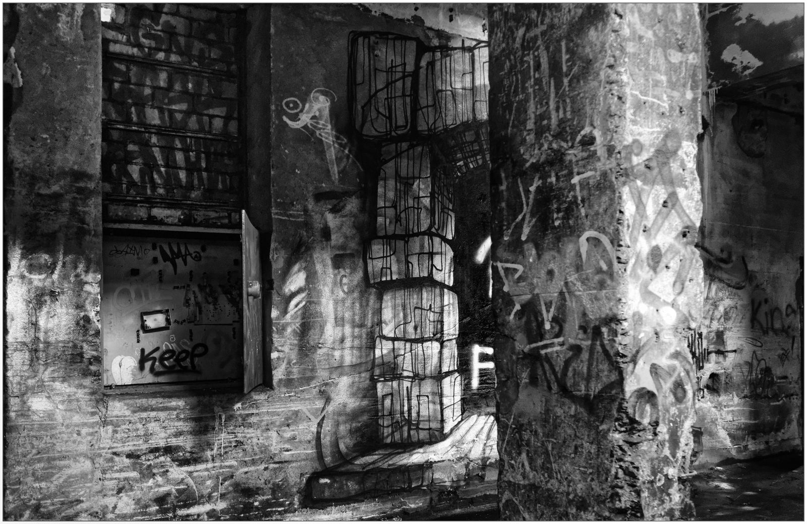 Art brut Foto & Bild | architektur, streetart, graffiti & tags, kunstfotografie & kultur Bilder ...