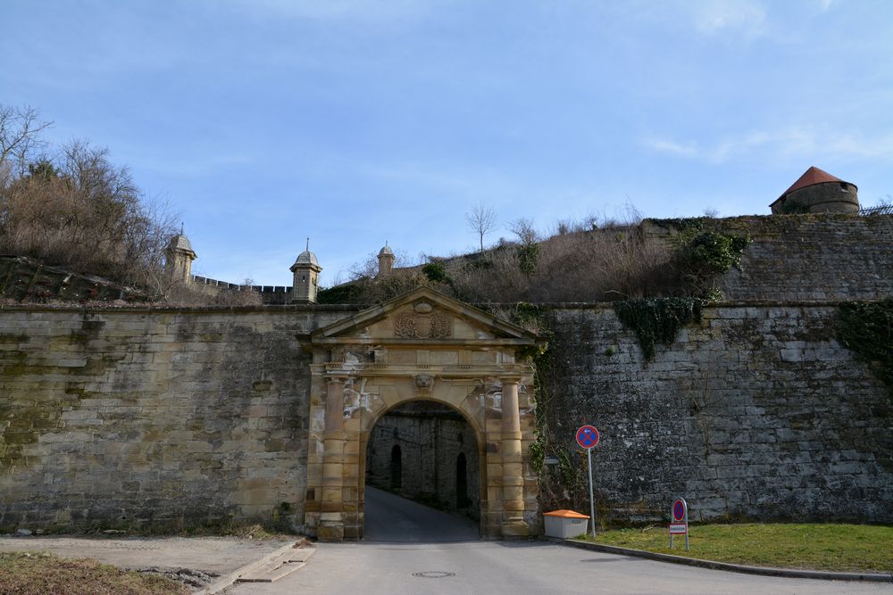 Asperg/ Hohenasperg/Eingang Foto & Bild | landschaft, lebensräume ...