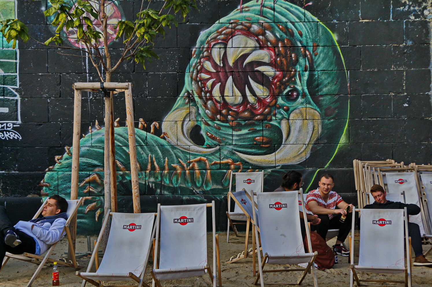 Auch Martin (links) mag kein MARTINI. Foto & Bild | architektur ...