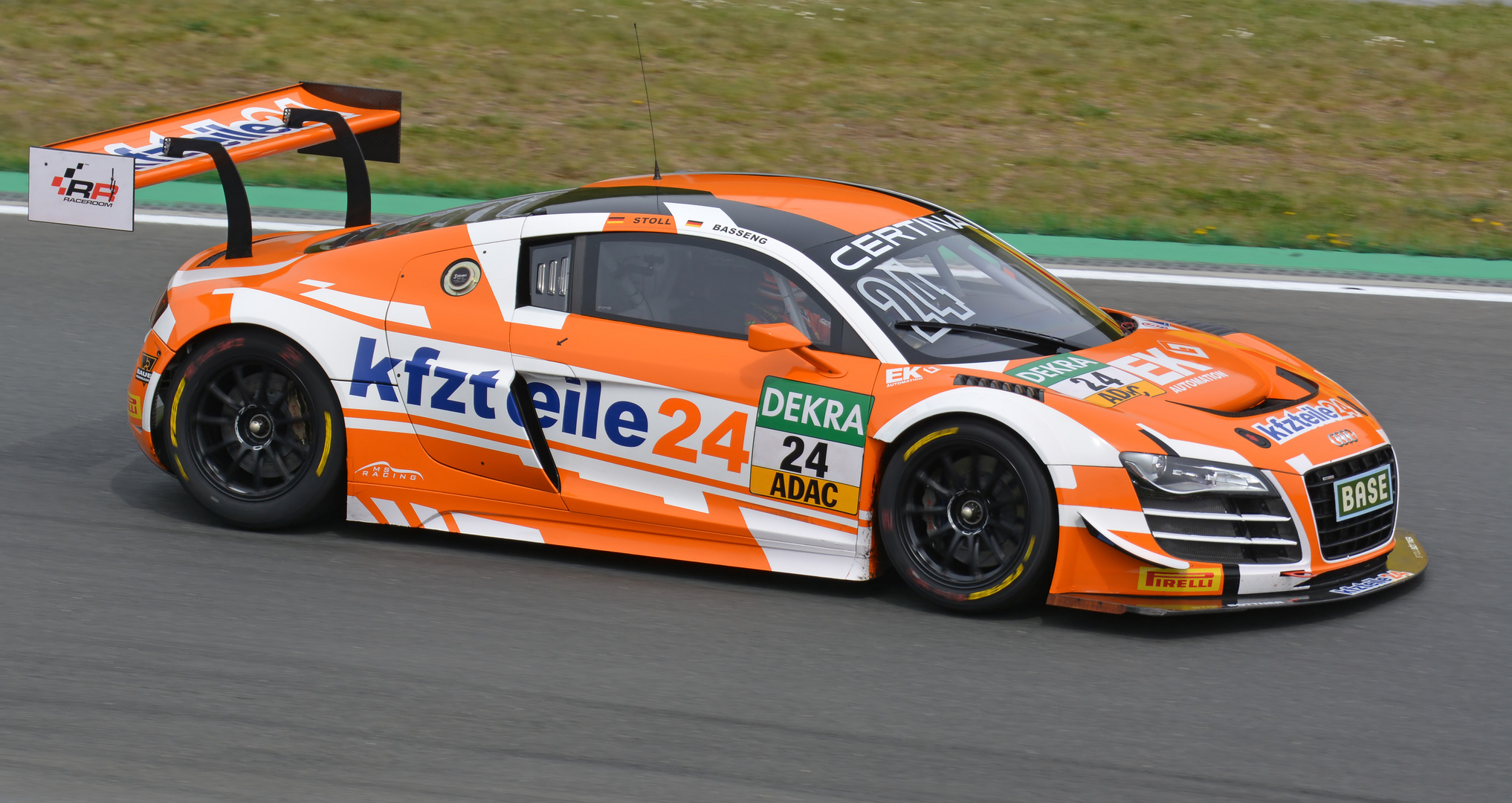 Audi R8 LMS Ultra Nr.24 Foto & Bild | sport, motorsport, rundstrecke ...