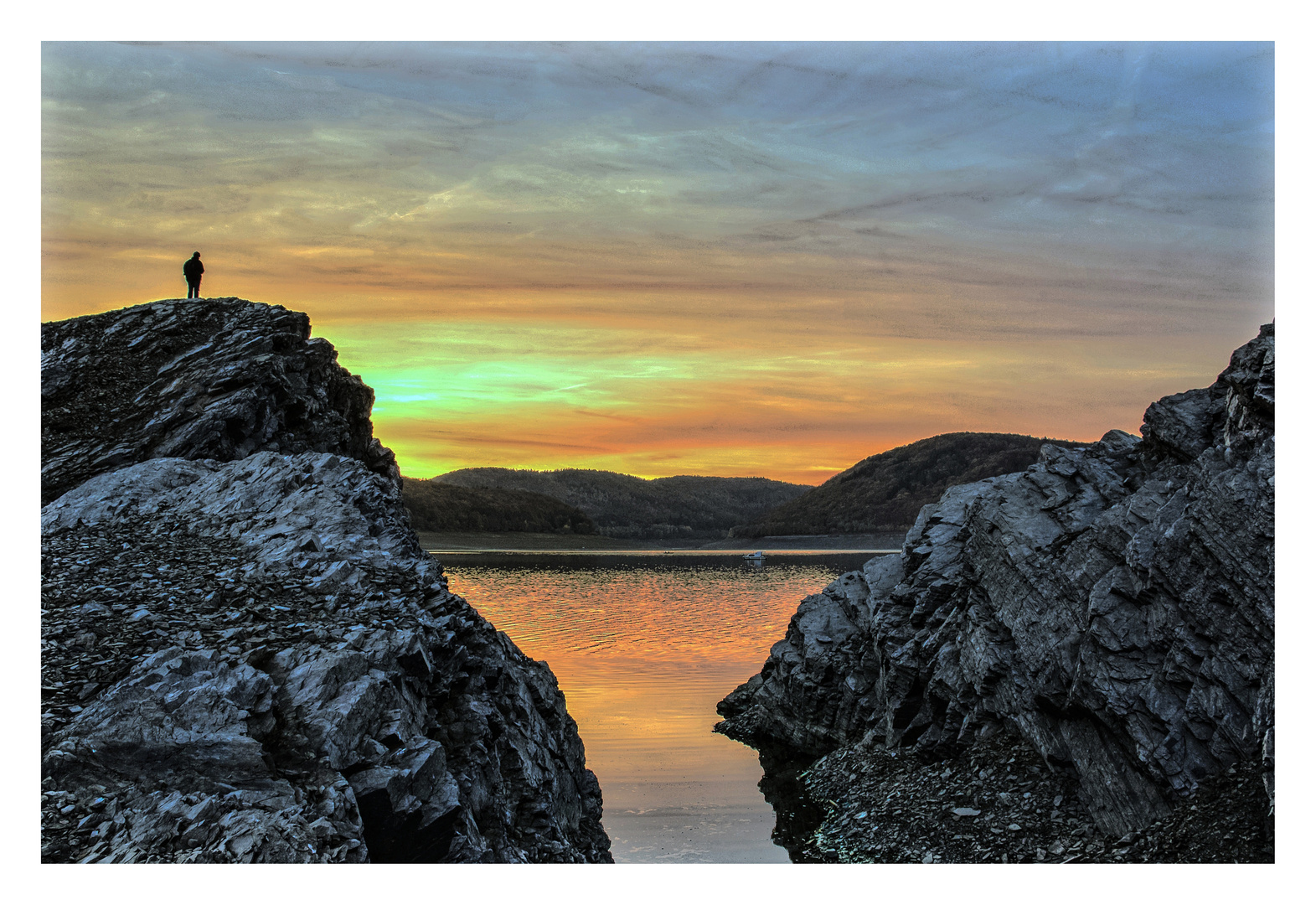 Auf dem Felsen Foto & Bild | urlaub, wasser, sonne Bilder auf fotocommunity