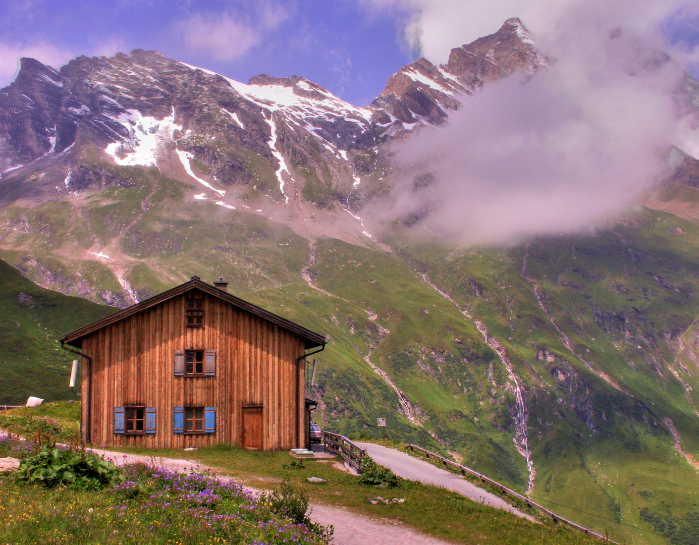 Auf der Alm do gibts koa Sünd , oder ? Foto & Bild | wolken, hütte ...
