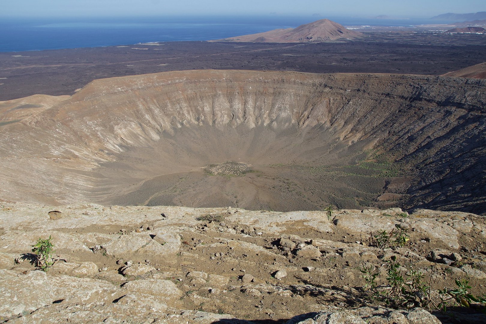 Auf der Caldera Blanca Foto & Bild | landschaft, vulkanlandschaften ...