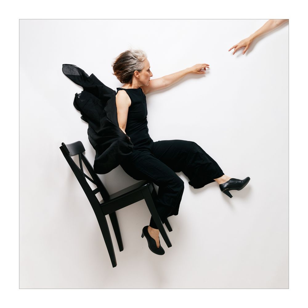 auf der kippe Foto & Bild | art, spezial, studio Bilder auf fotocommunity