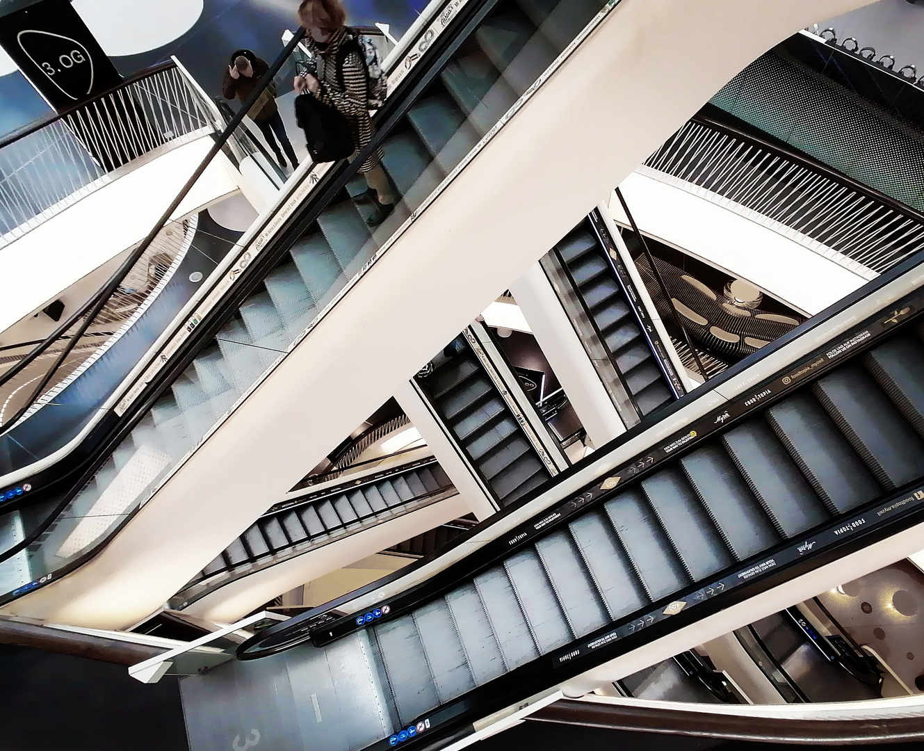 Auf und ab Foto & Bild | szene, spontane, alltagsreportage Bilder auf ...