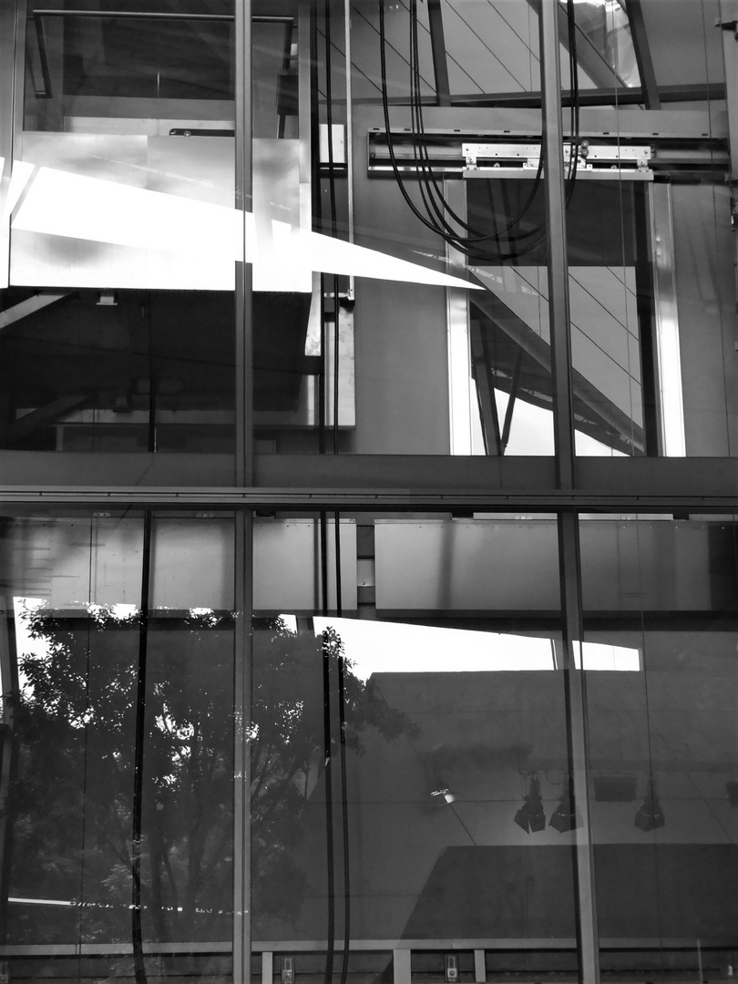 Auf und ab.... Foto & Bild | spezial, münchen, spiegelung Bilder auf ...