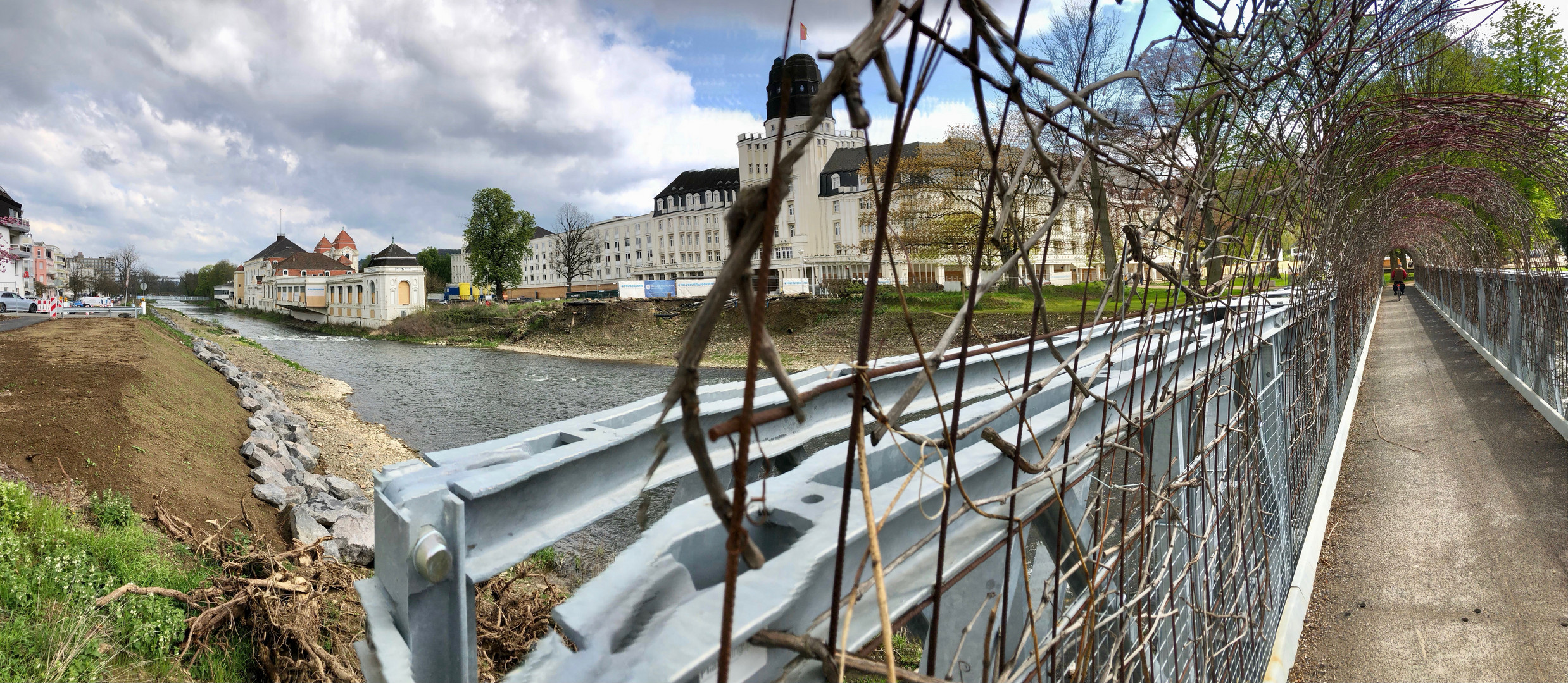 Auferstehung des Ahrtals XXIII: Das Lob der Behelfsbrücke Foto & Bild ... Auferstehung des Ahrtals XXIII: Das Lob der Behelfsbrücke Foto & Bild ...