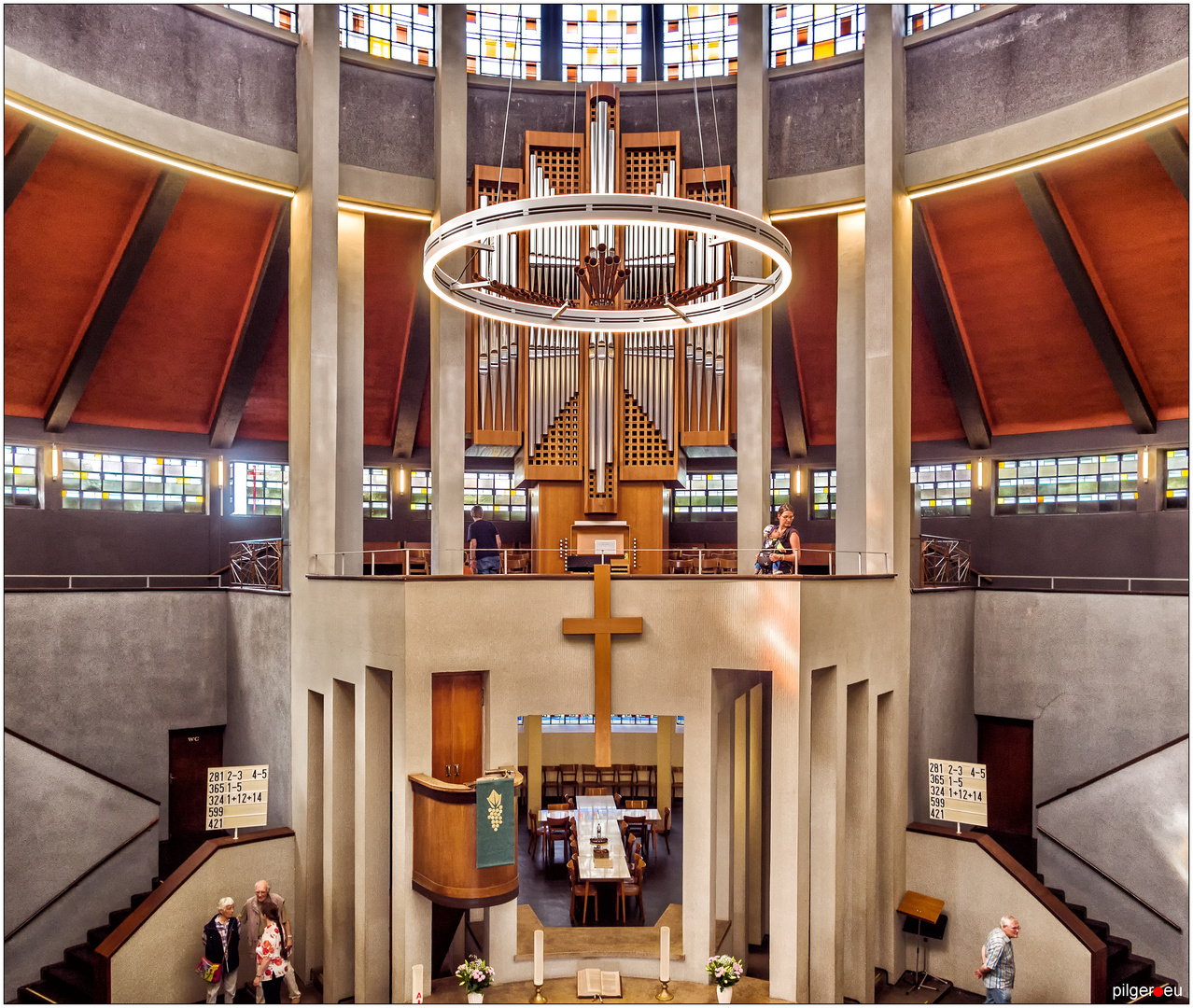Auferstehungskirche Essen Foto & Bild | kirche, architektur, essen ...