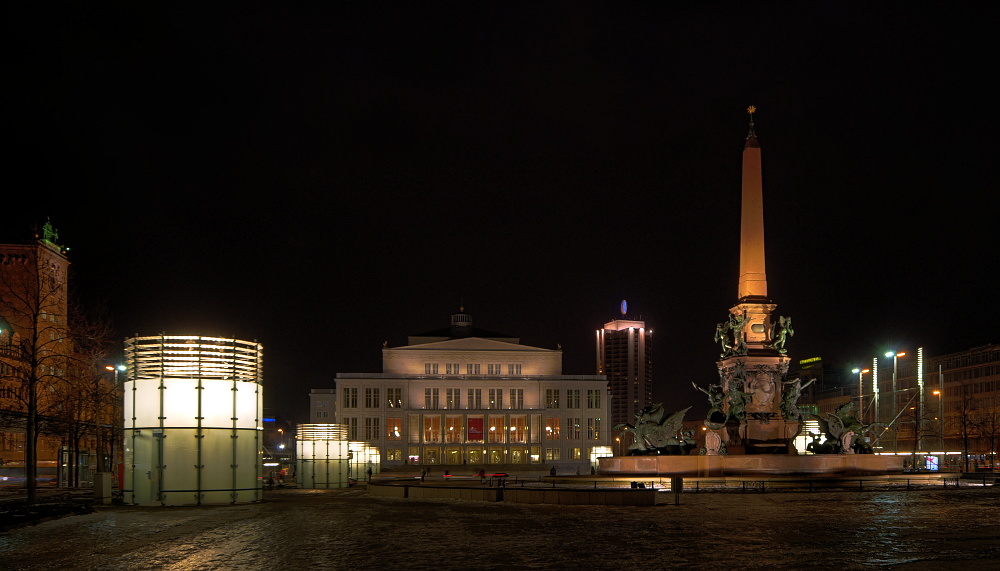 Augustusplatz Leipzig Foto & Bild | architektur, architektur bei nacht ...
