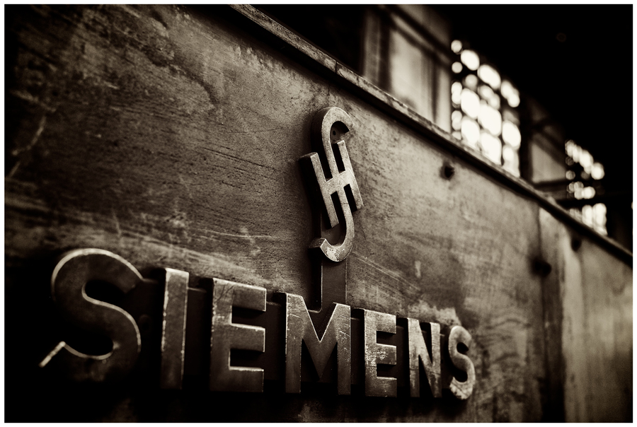 Aus großer Zeit 1 Foto & Bild | fotokunst, monochrome fine art, b/w ...