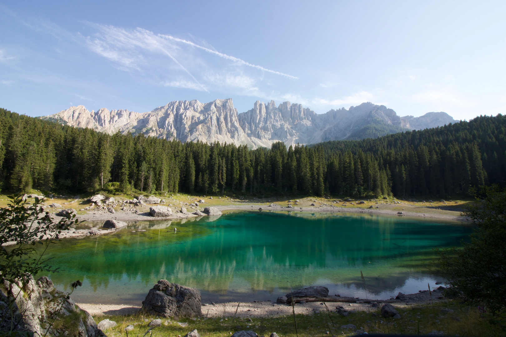 Ausblick auf den Rosengarten Foto & Bild | landschaft, berge, bach ...