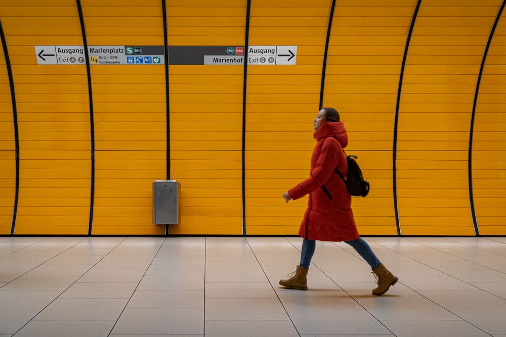 Ausgang Foto & Bild | streetfotografie mit menschen, street, münchen ...