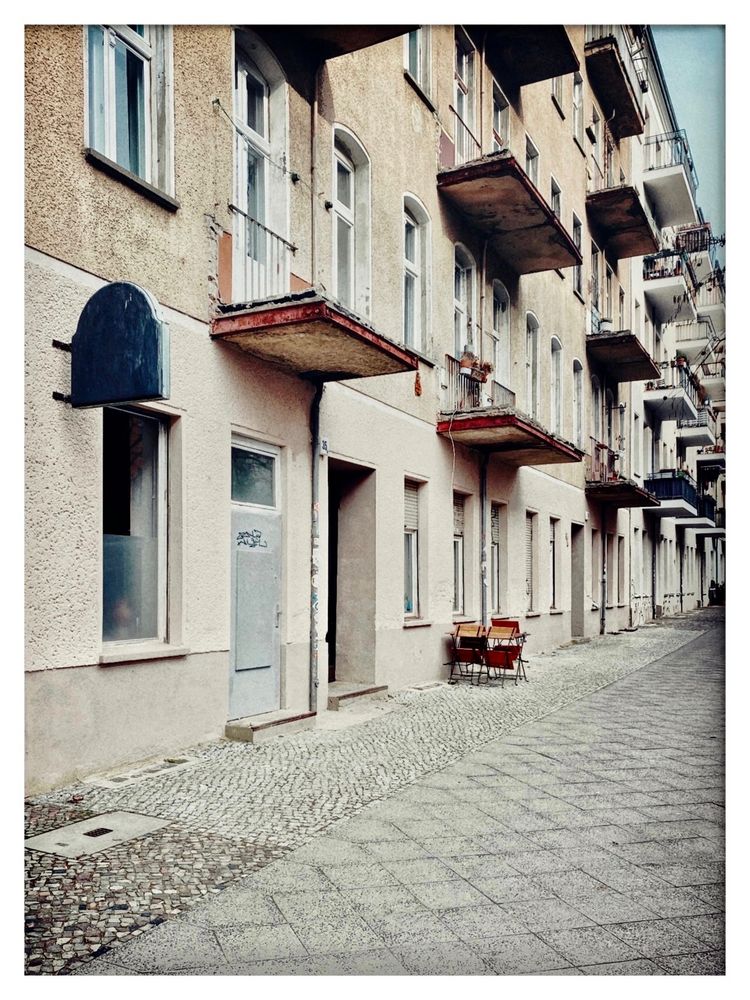 Ausgangssperre Foto & Bild | architektur, reportage dokumentation, fassaden Bilder auf fotocommunity