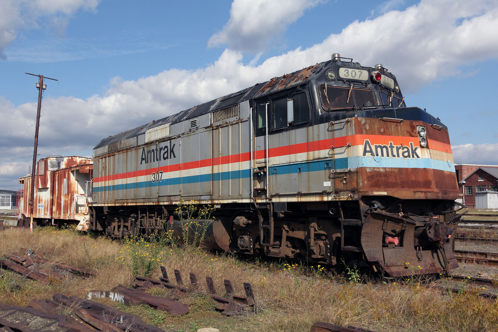 Ausrangiert: EMD F40PH Phase III, AMTK#307, USA Foto & Bild | dampf ...