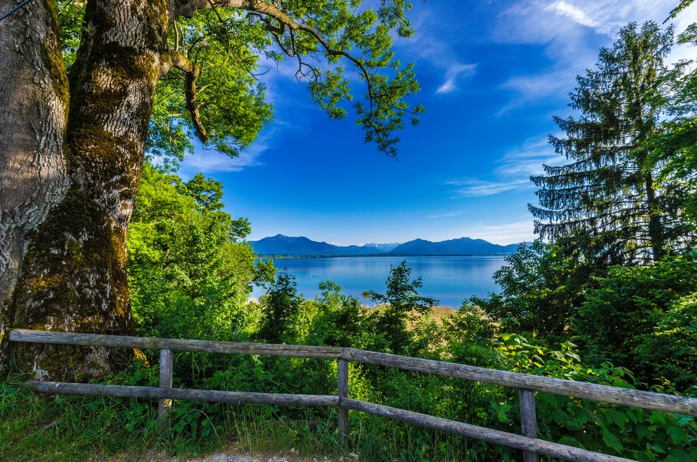 Aussichtspunkt auf den Chiemsee Foto & Bild | landschaft, berge, bach, fluss & see Bilder auf ...