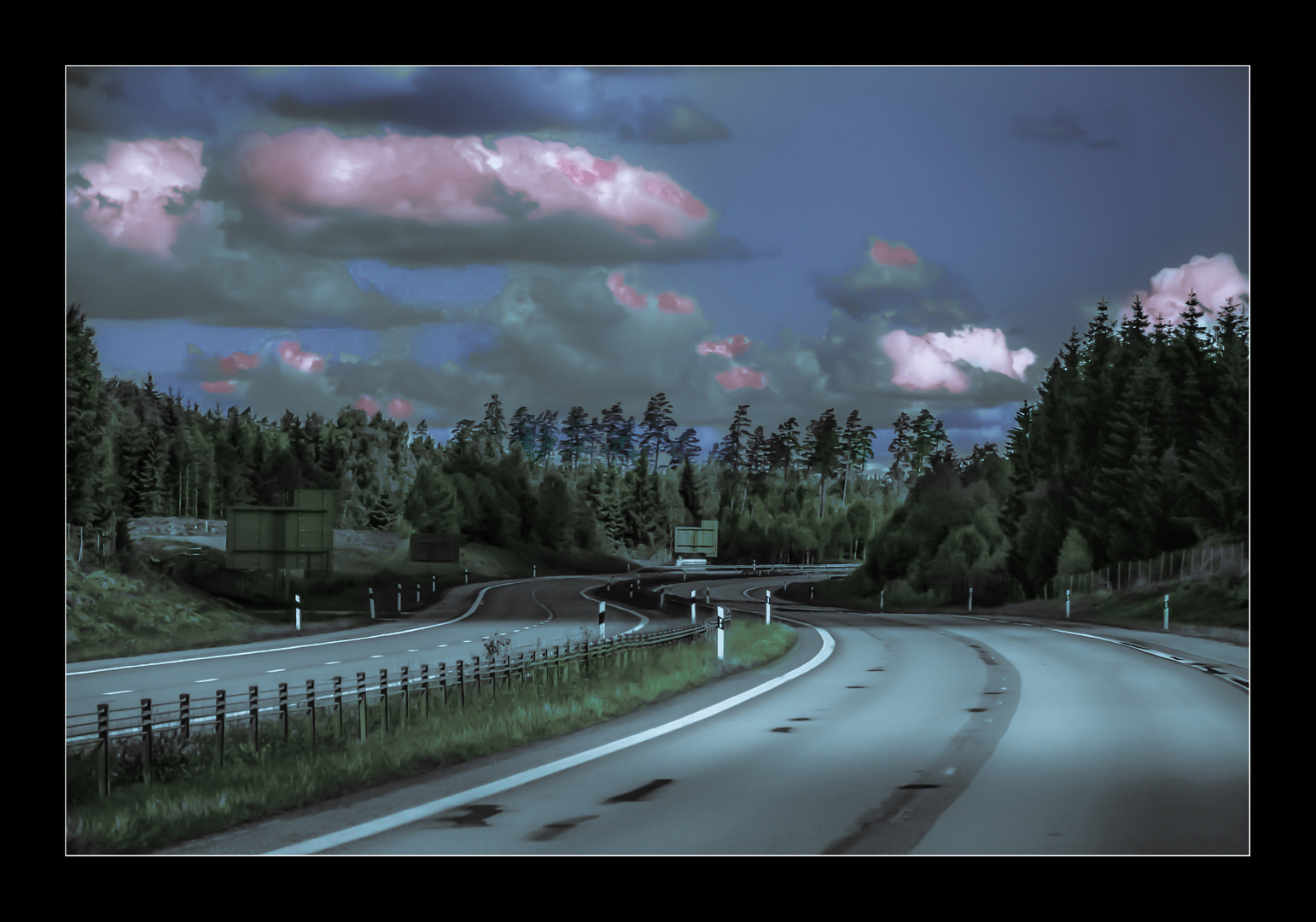 Autobahn in Schweden. Foto & Bild | landschaft, natur, outdoor Bilder ...