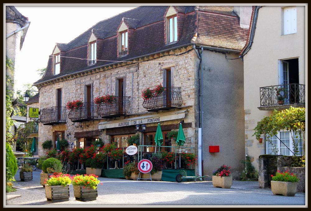 Autoire - 6 - Auberge de la Fontaine photo et image | europe, france ...