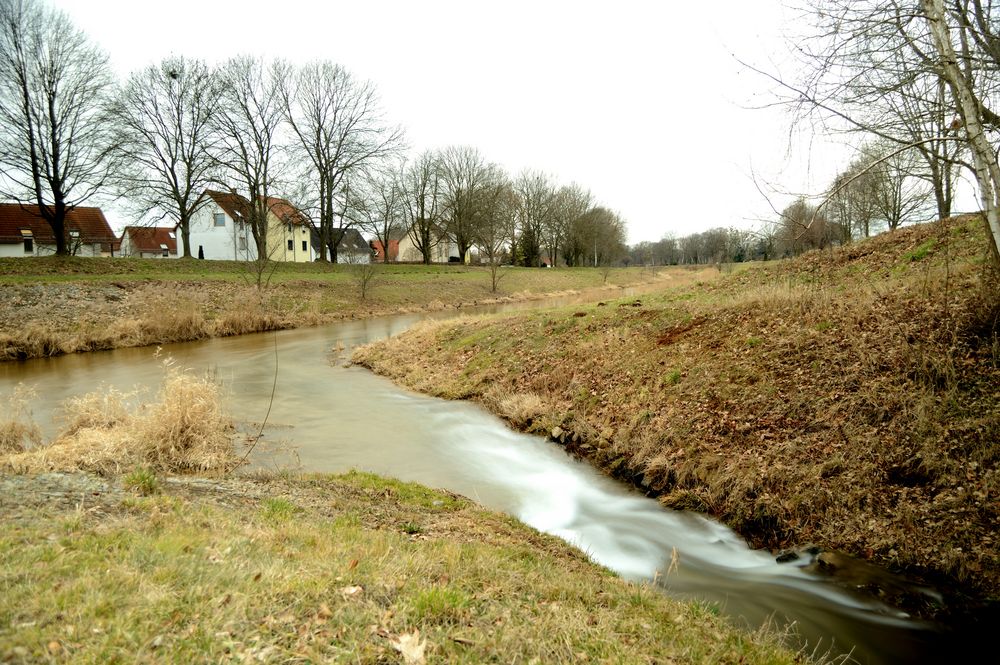 Bach trifft Fluß Foto & Bild | landschaft, bach, fluss & see, bachläufe ...