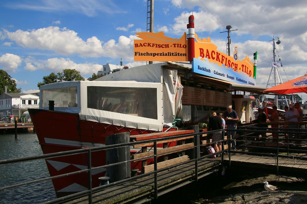 Backfisch Tilo Foto & Bild | ostsee, deutschland, warnemünde Bilder auf ...