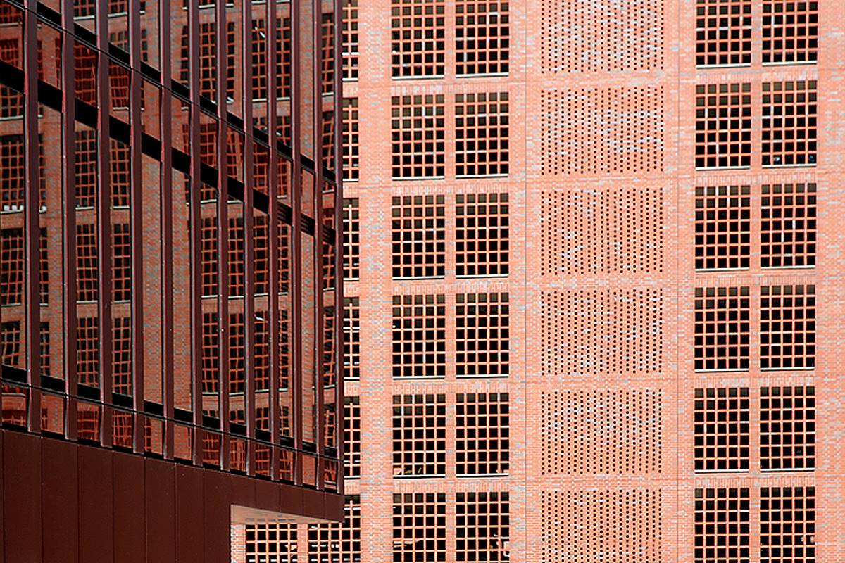 Backstein Foto & Bild | architektur, abstraktes, fassaden Bilder auf ...