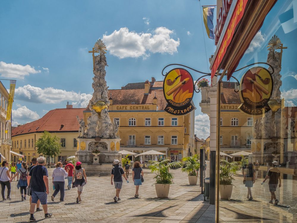 Baden-Bummel (8) Foto & Bild | hauptplatz, österreich, spiegelung ...
