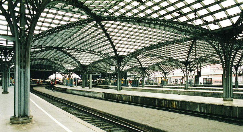 Bahnhof Foto & Bild | architektur, bahnhöfe & gleise, profanbauten Bilder auf fotocommunity