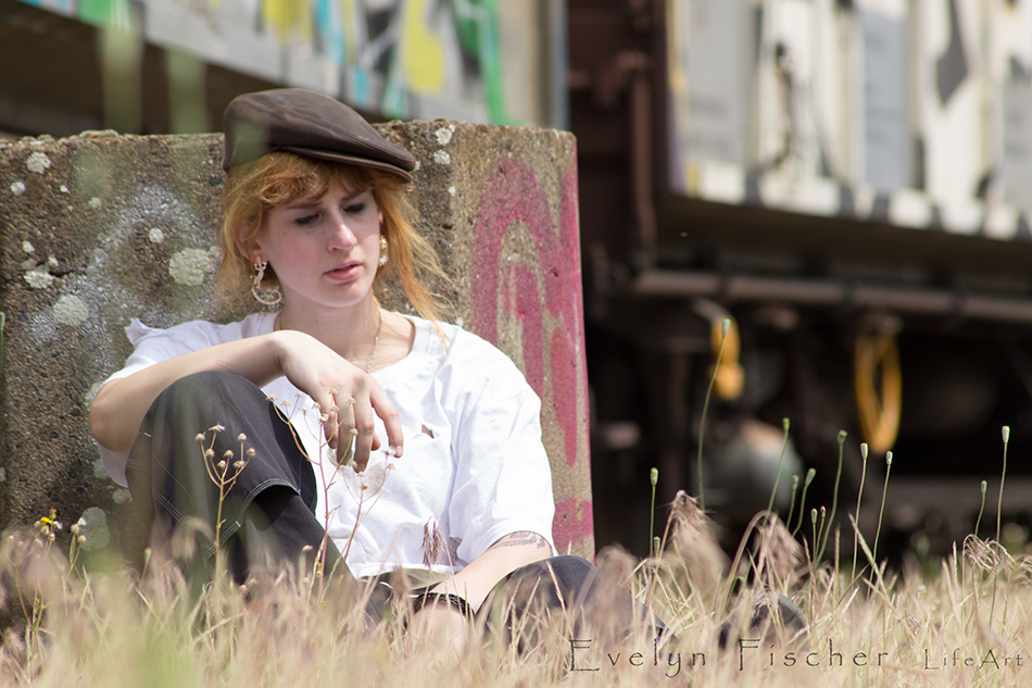 "Bahnhof" Foto & Bild | erwachsene menschen, portraits erwachsener, fotos Bilder auf fotocommunity