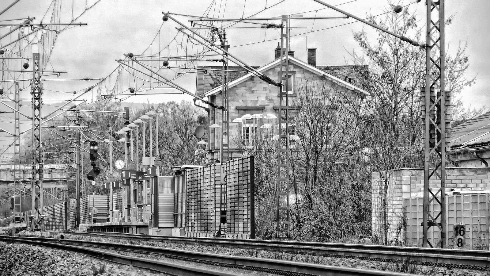 Bahnhof Nauheim Foto & Bild | architektur, bahnhöfe & gleise, profanbauten Bilder auf fotocommunity