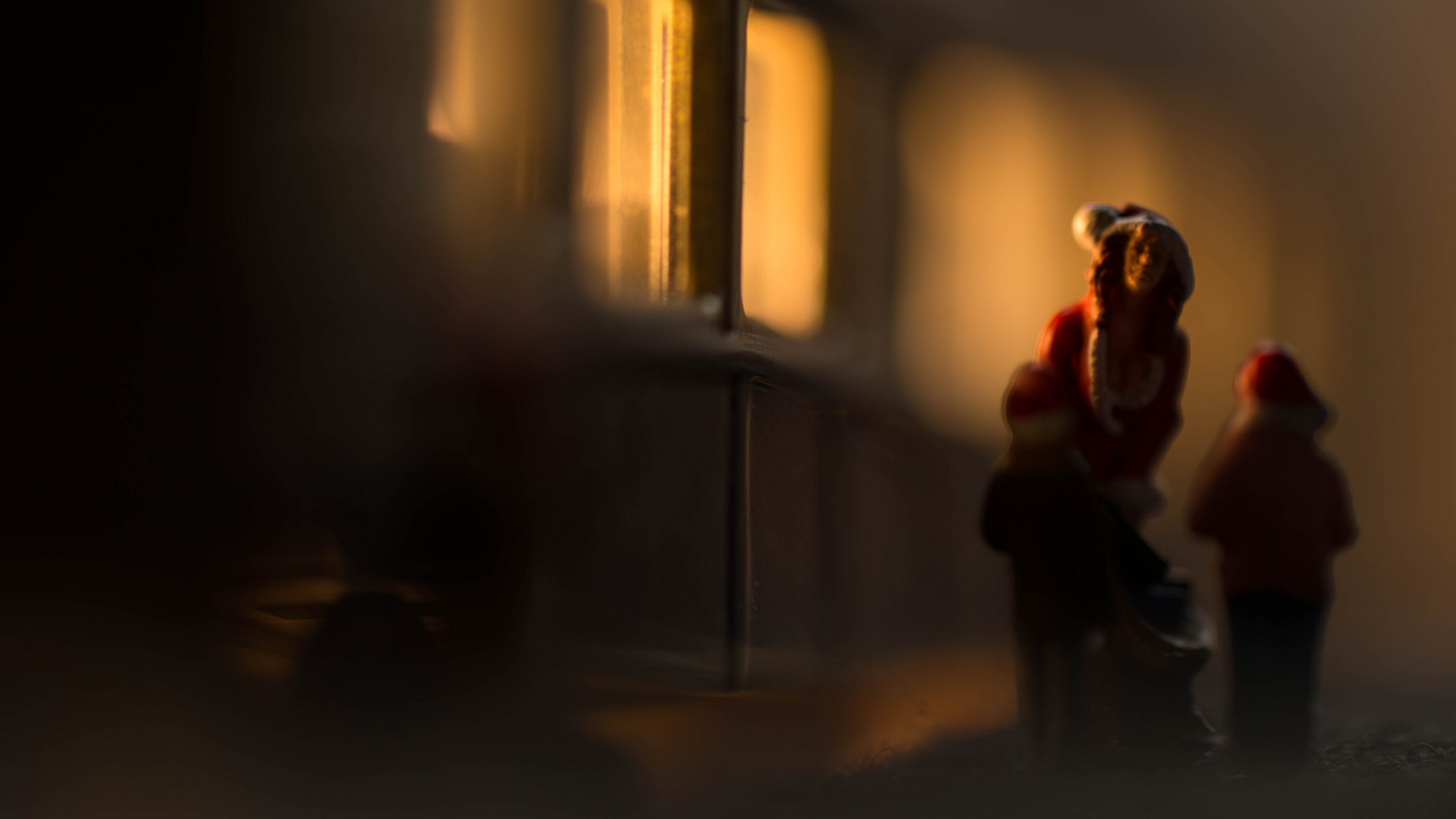 Bahnsteig Foto & Bild | stillleben, kunstfotografie & kultur, gratulation und feiertage Bilder ...