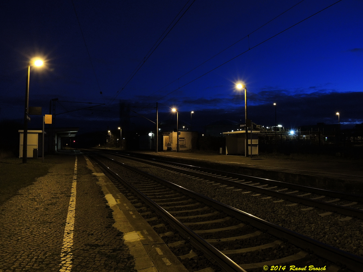 Bahnsteig Foto & Bild | gleise, eisenbahn, verkehr & fahrzeuge Bilder ...