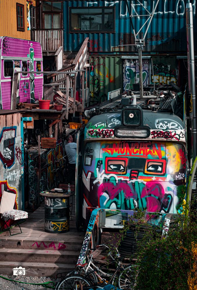 Bahnwärter Foto & Bild | architektur, streetart, graffiti & tags, kunstfotografie & kultur ...