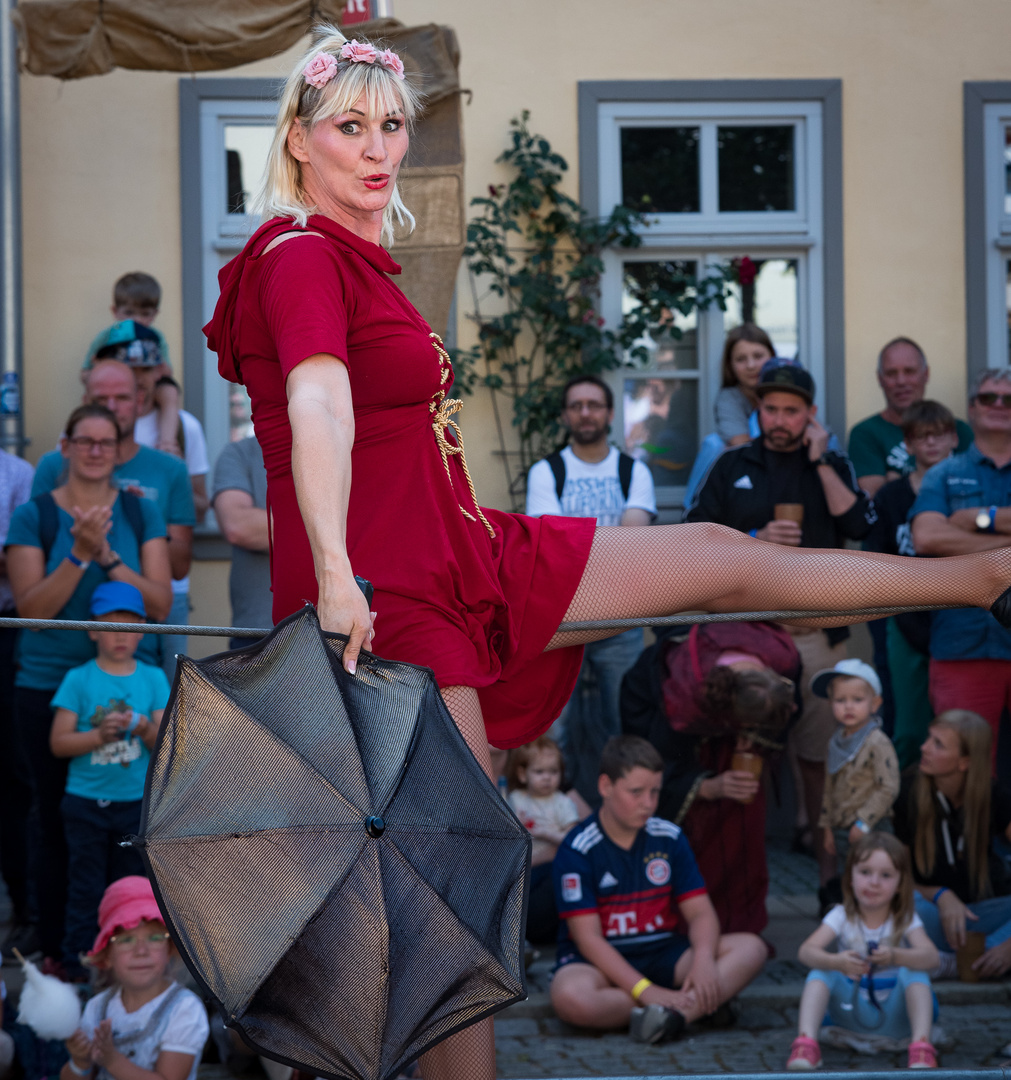 Balanceakt Foto & Bild | outdoor, glamour, menschen Bilder auf fotocommunity