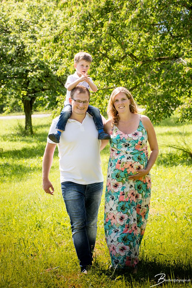 Bald sind wir zu viert Teil 1 Foto & Bild | erwachsene menschen, kinder ...