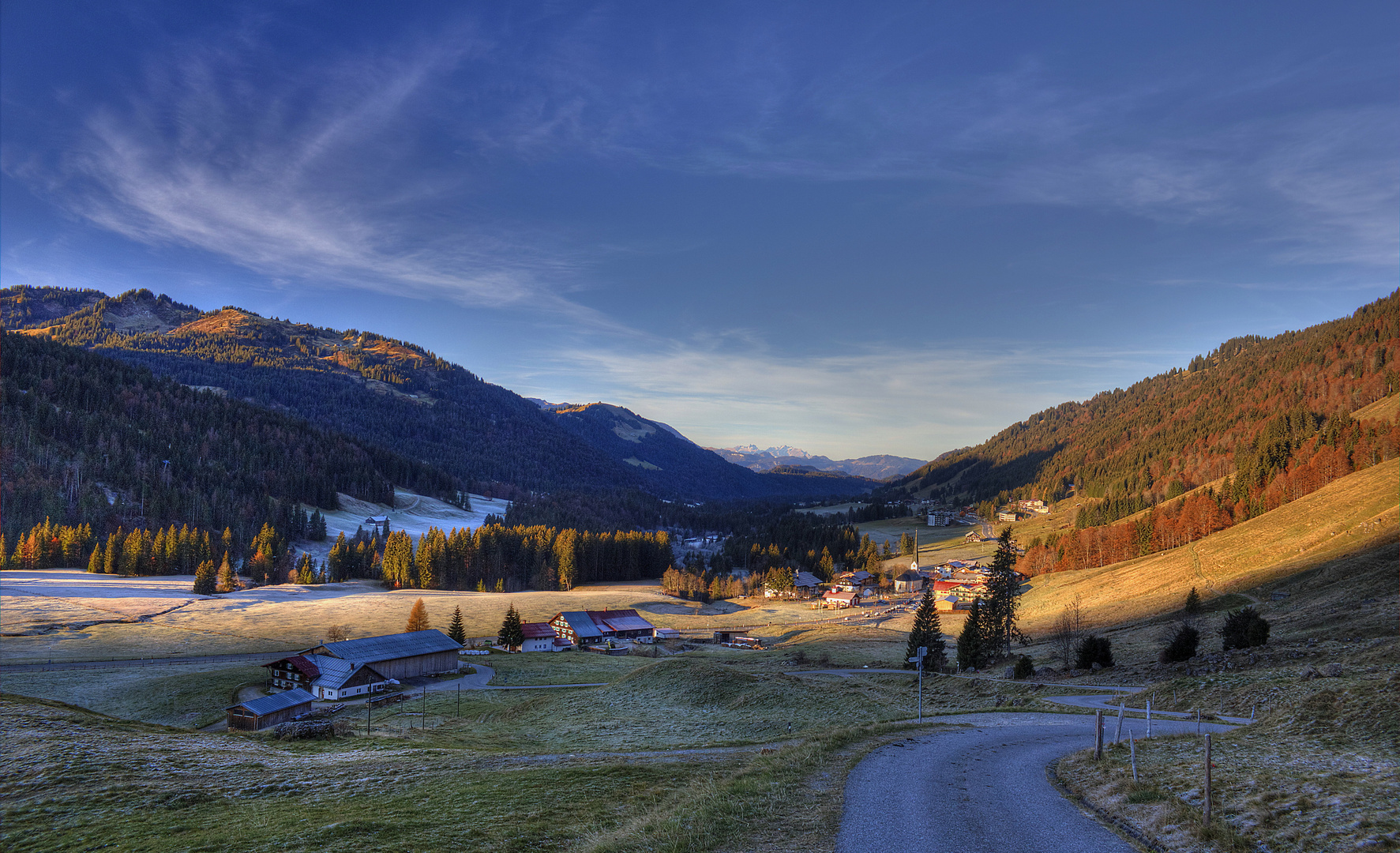 Balderschwang am Sonntagmorgen Foto & Bild | landschaft, berge, natur ...