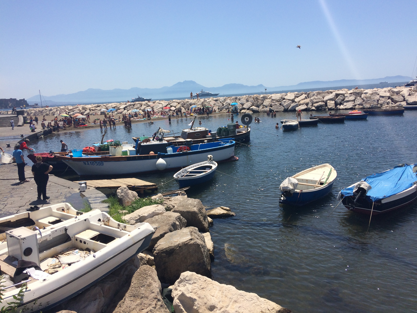 Barche Foto % Immagini| natura, napoli, napoli mare pesca Foto su ...