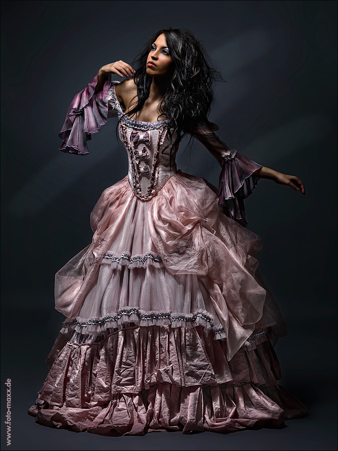 Barock Foto & Bild | fashion, studio, frauen Bilder auf fotocommunity