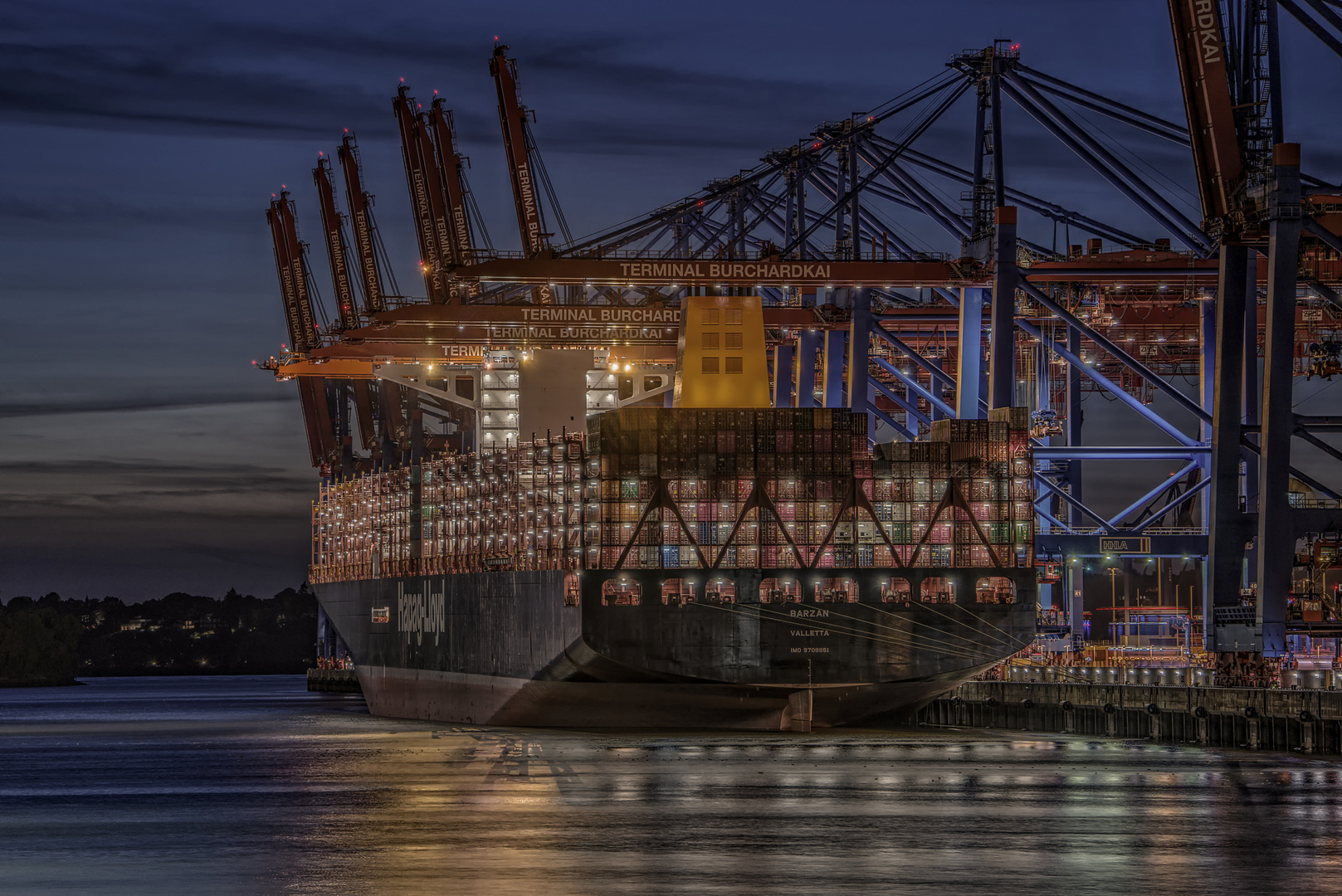 BARZAN VALLETTA Foto & Bild | world, nacht, hamburg Bilder auf ...